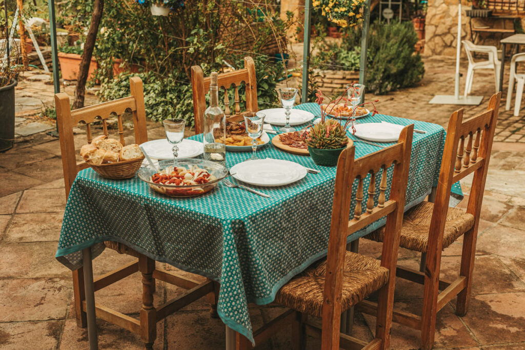 Discover what to eat in Granada with Sazón the Folk Cook! · Sazón The ...